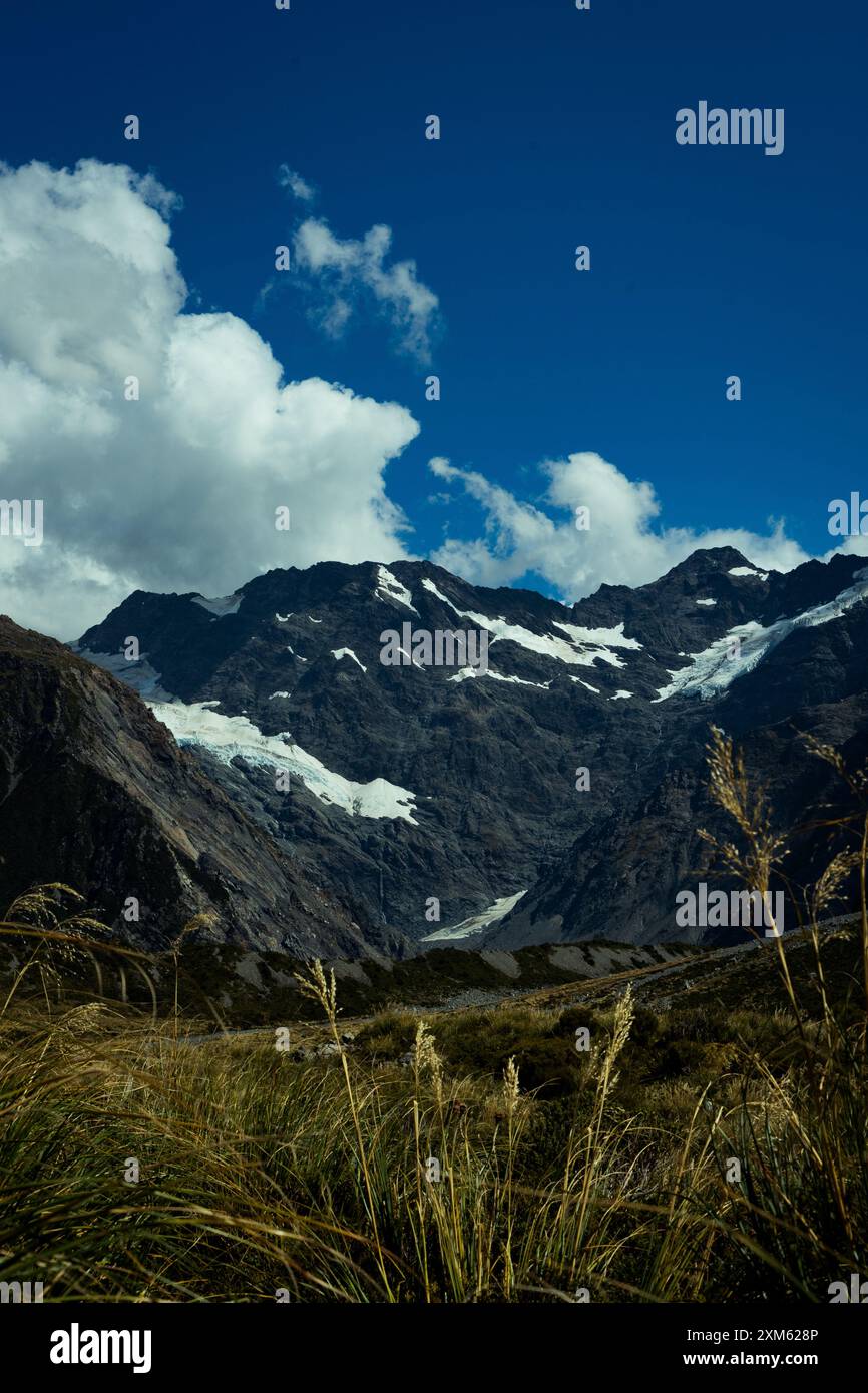 Mount cook trails hi-res stock photography and images - Alamy