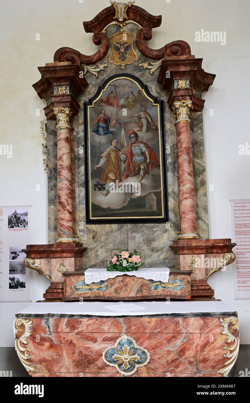Hallstatt, Upper Austria, Austria. The Michaelskapelle next to the ...