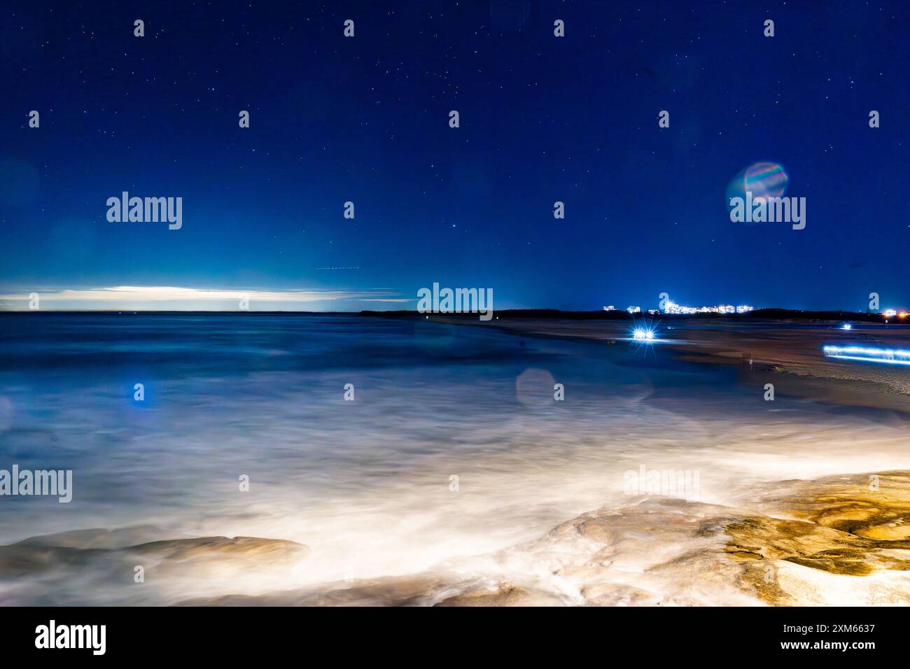 Beach nightscape hi-res stock photography and images - Alamy