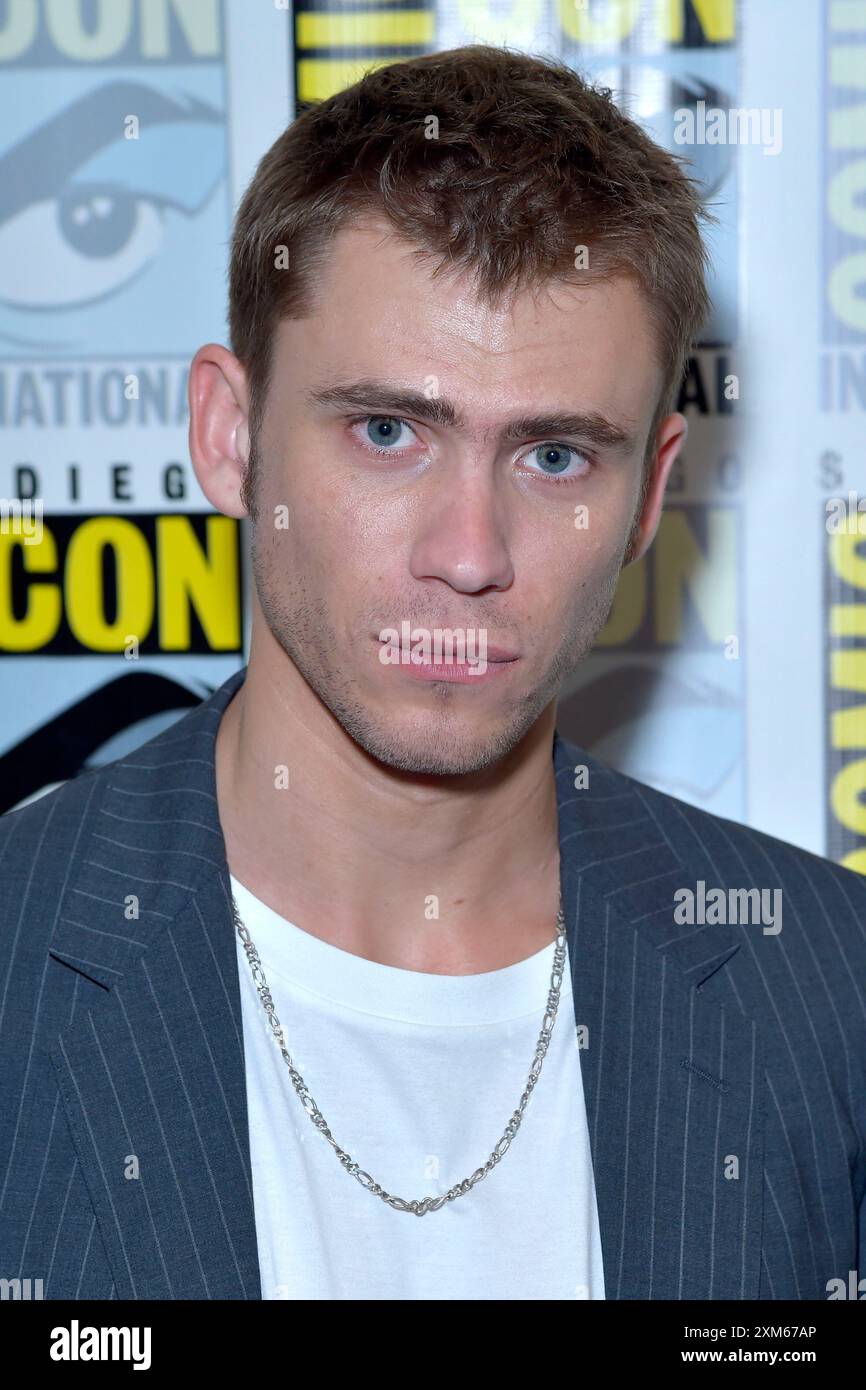 Owen Teague beim Photocall zu 'Kingdom Of The Planet of The Apes ...