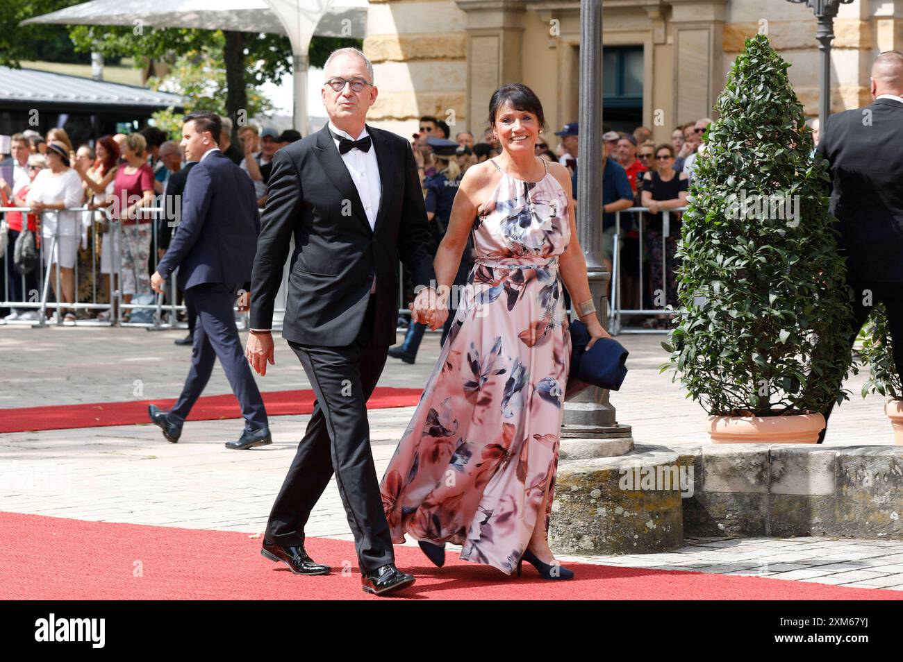 Stefan Leible mit Ehefrau Monika Görtz-Leible bei der Eröffnung der 112 ...