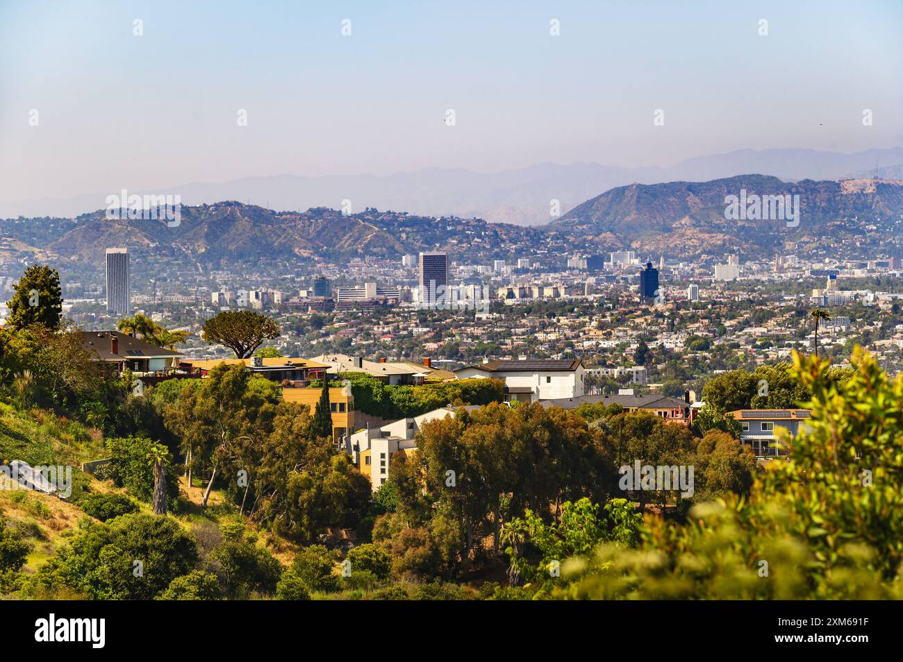 View from Kenneth Hahn Park in Los Angeles overlooking Hollywood Stock ...