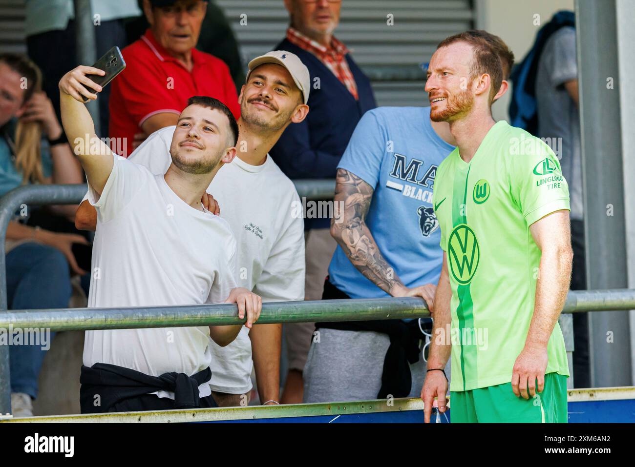 Lille fan hi-res stock photography and images - Alamy