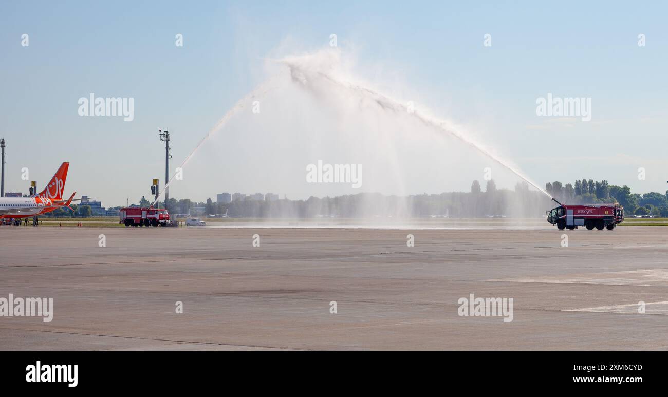 Welcome water hi-res stock photography and images - Alamy