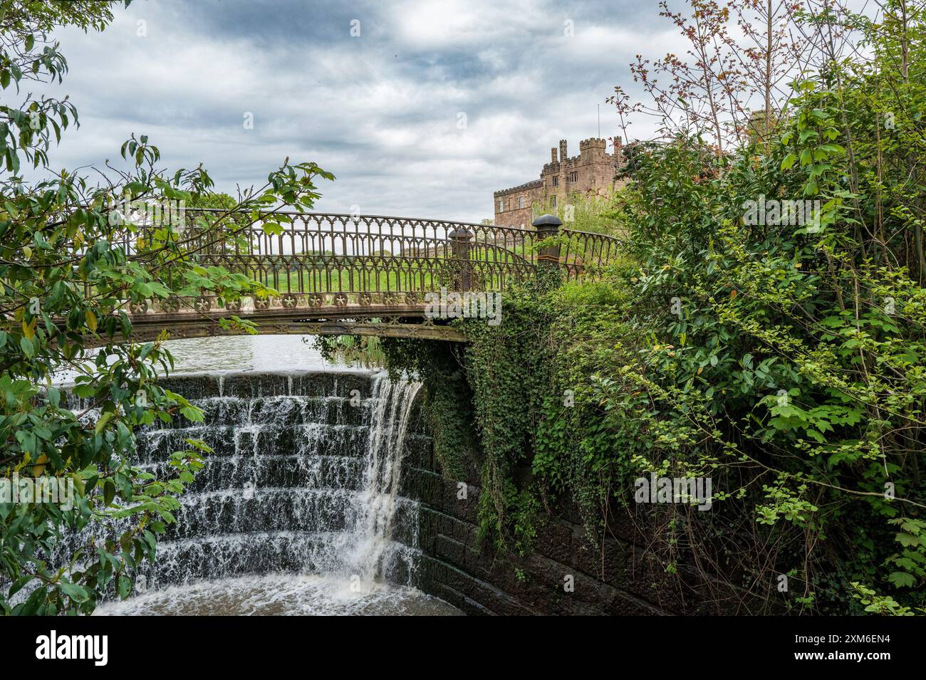 Weir at Ripley Lake, Ripley Castle, North Yorkshire Stock Photo - Alamy