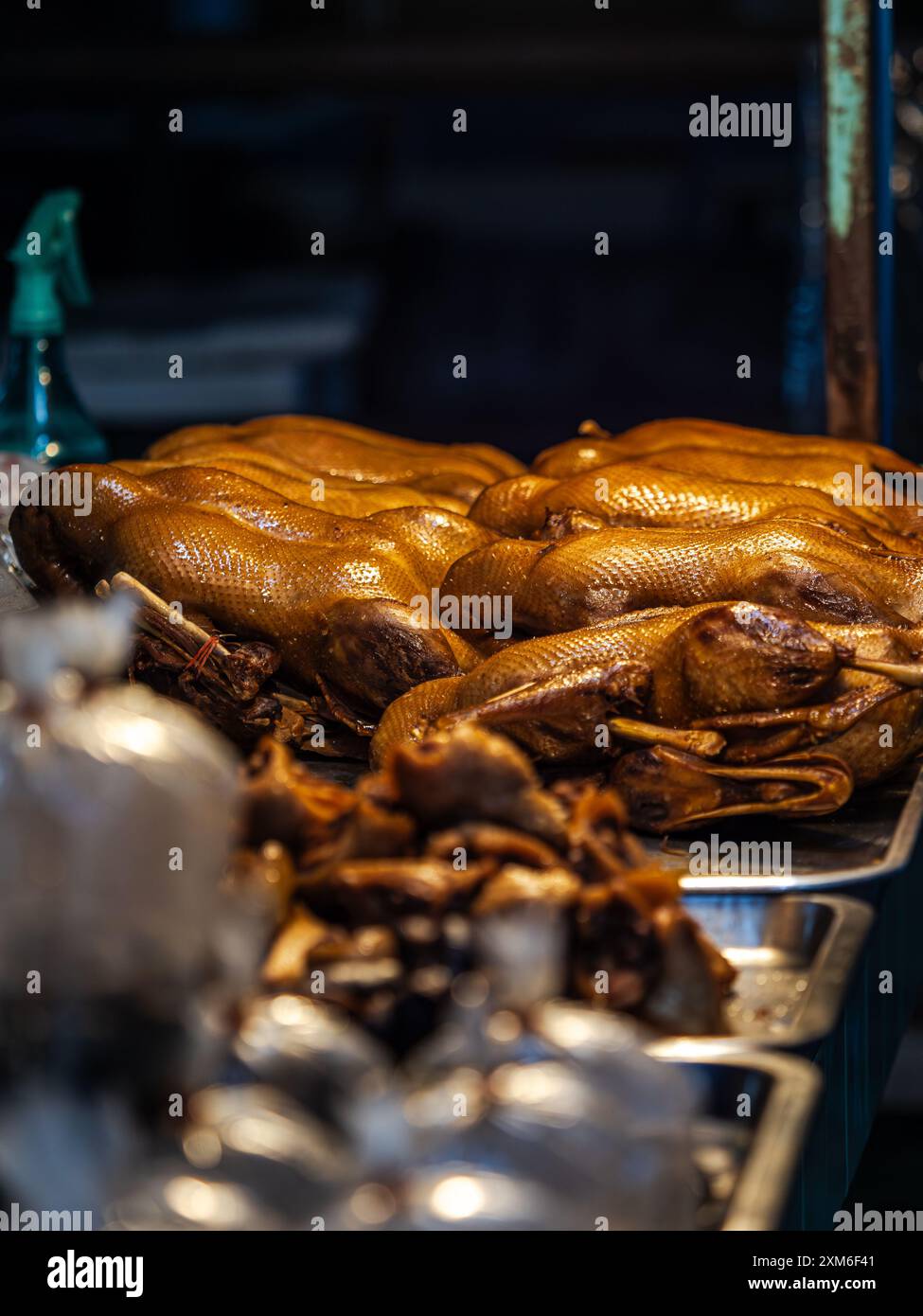 Roasted duck display hi-res stock photography and images - Alamy
