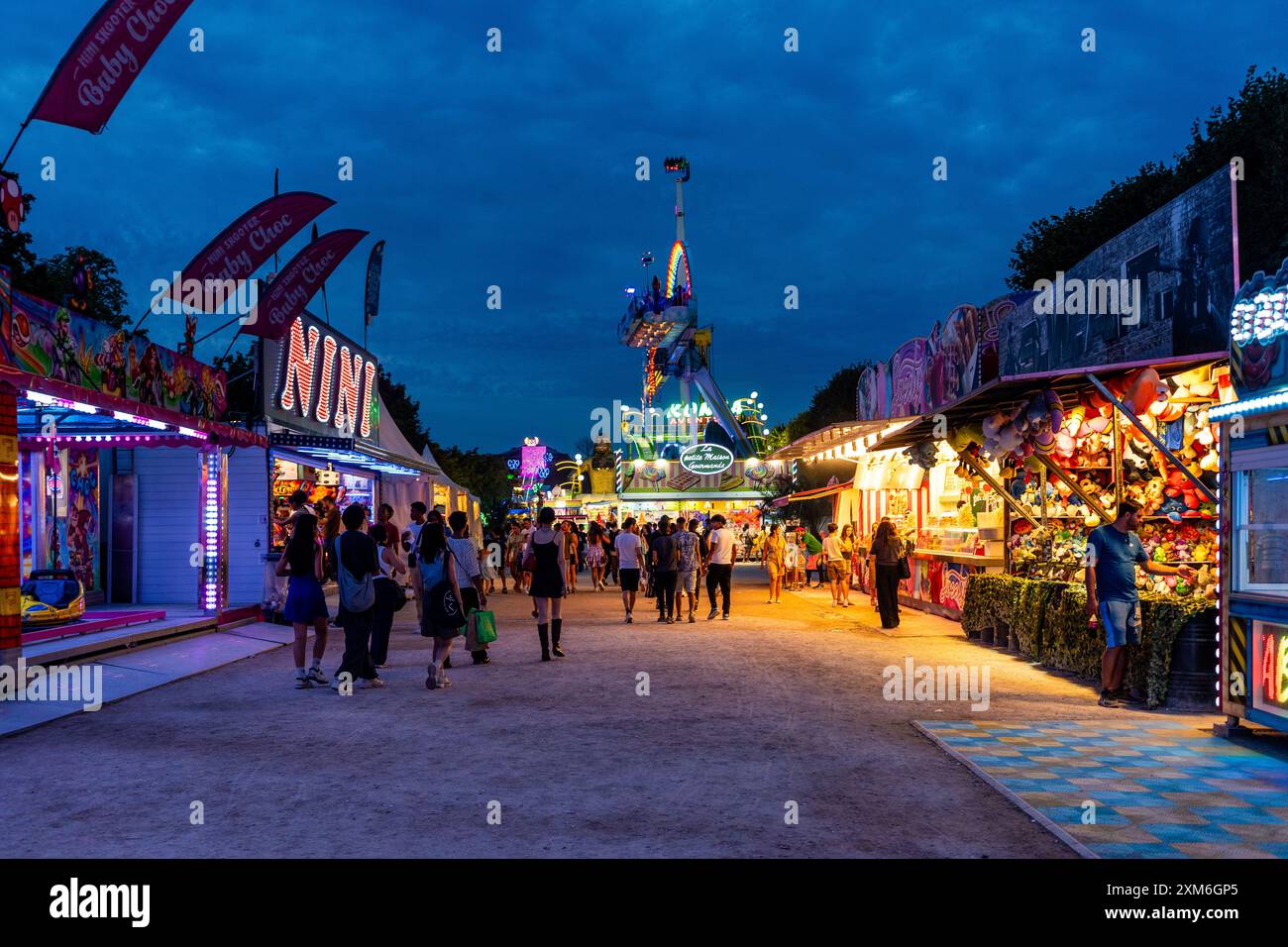 The luna park and funfair Fête des Tuileries in the Tuileries Garden ...