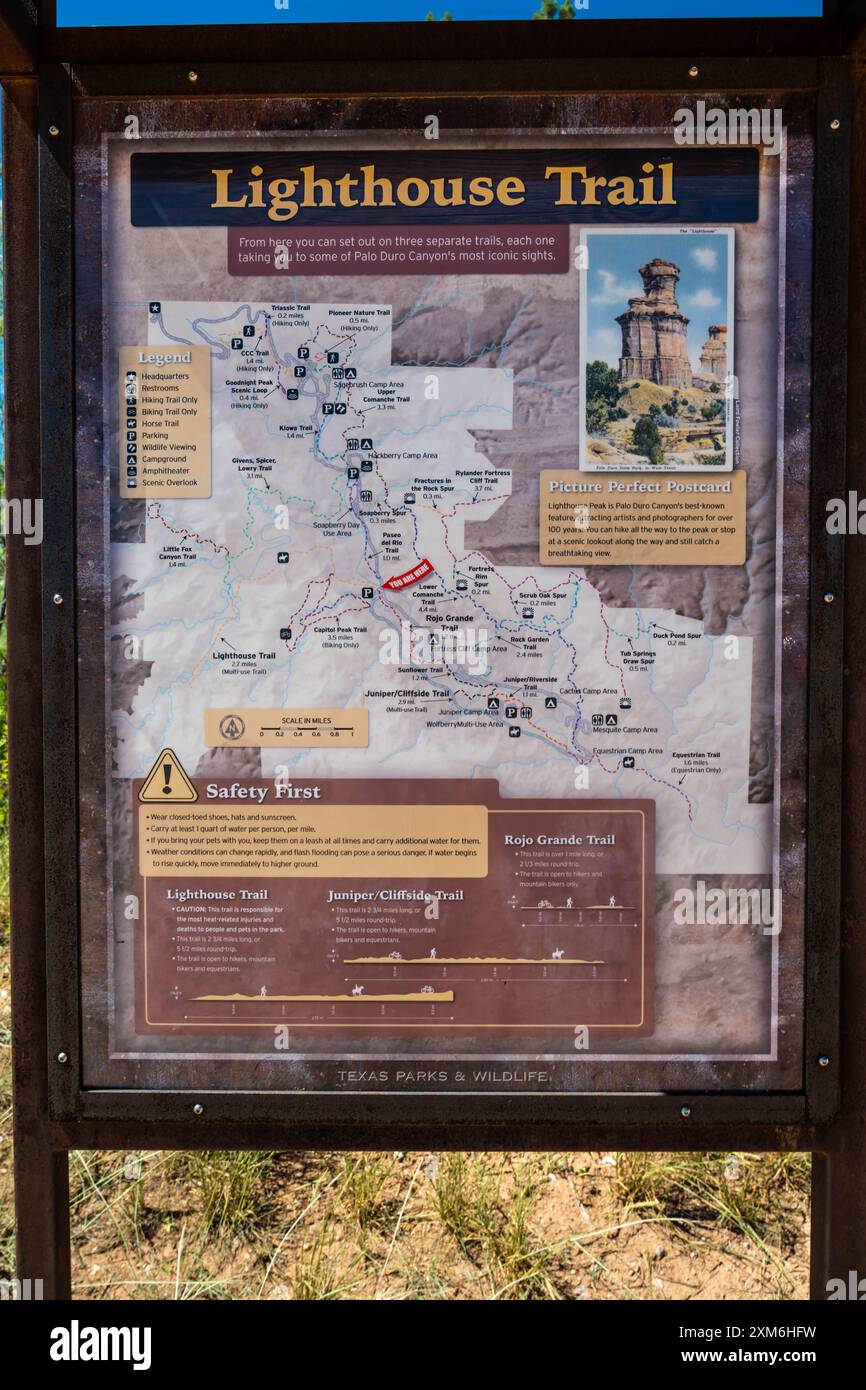 Park path trail signboard hi-res stock photography and images - Alamy