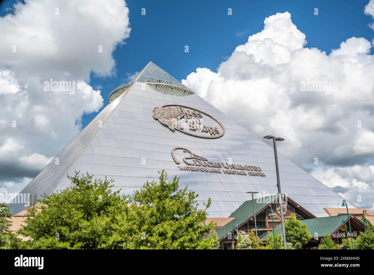 A Bass Pro Shops in Memphis, Tennessee Stock Photo - Alamy