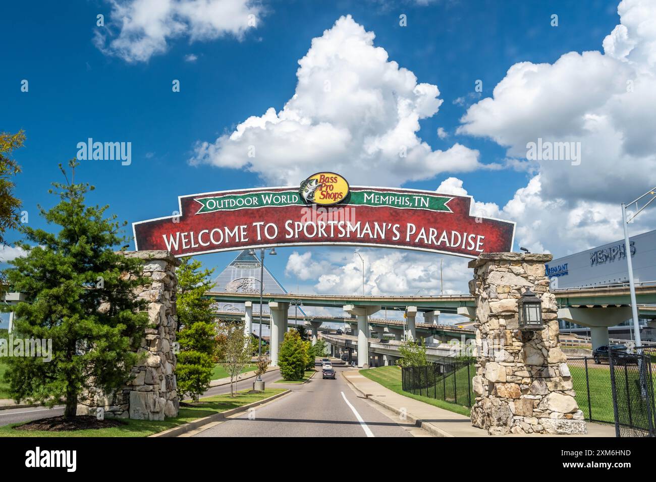Bass pro shops in hi-res stock photography and images - Alamy