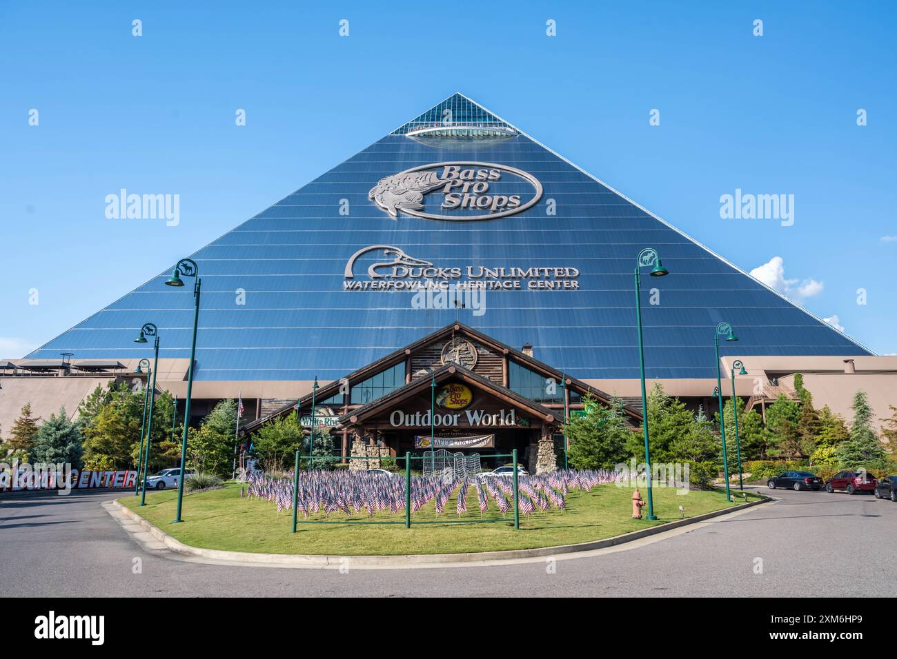 A Bass Pro Shops in Memphis, Tennessee Stock Photo - Alamy