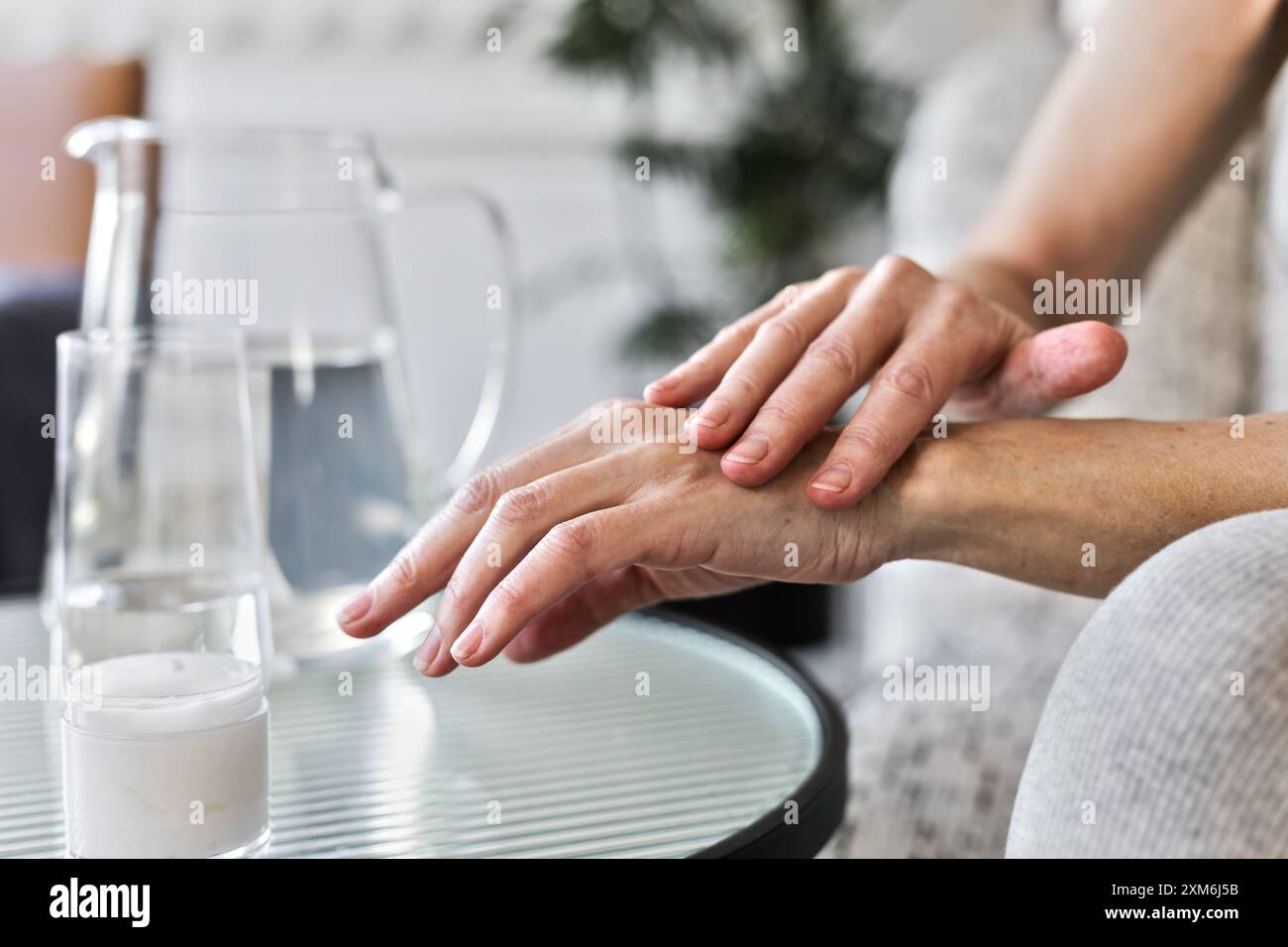 Skin nourishing hi-res stock photography and images - Alamy