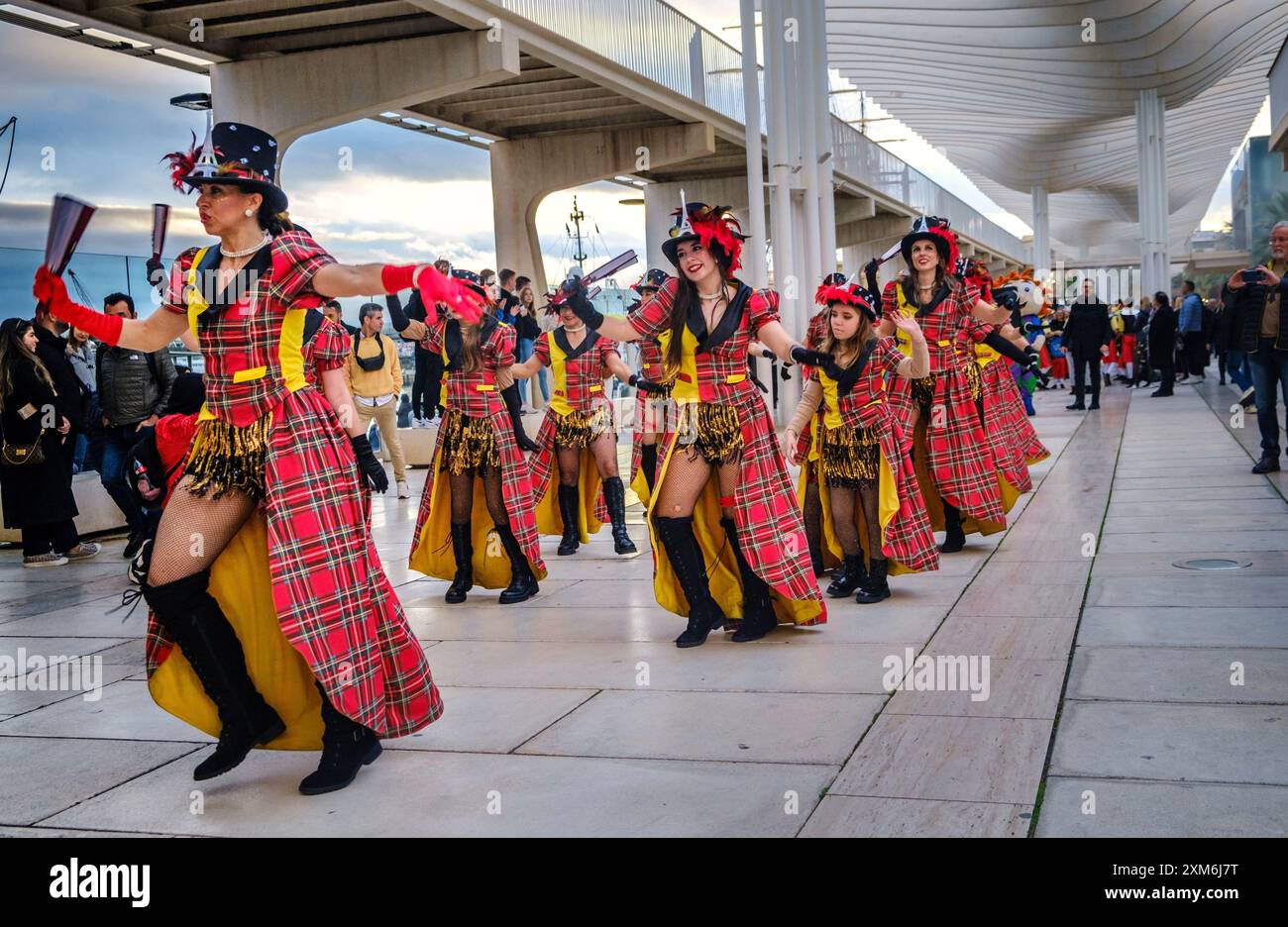 Men in vibrant costumes hi-res stock photography and images - Alamy