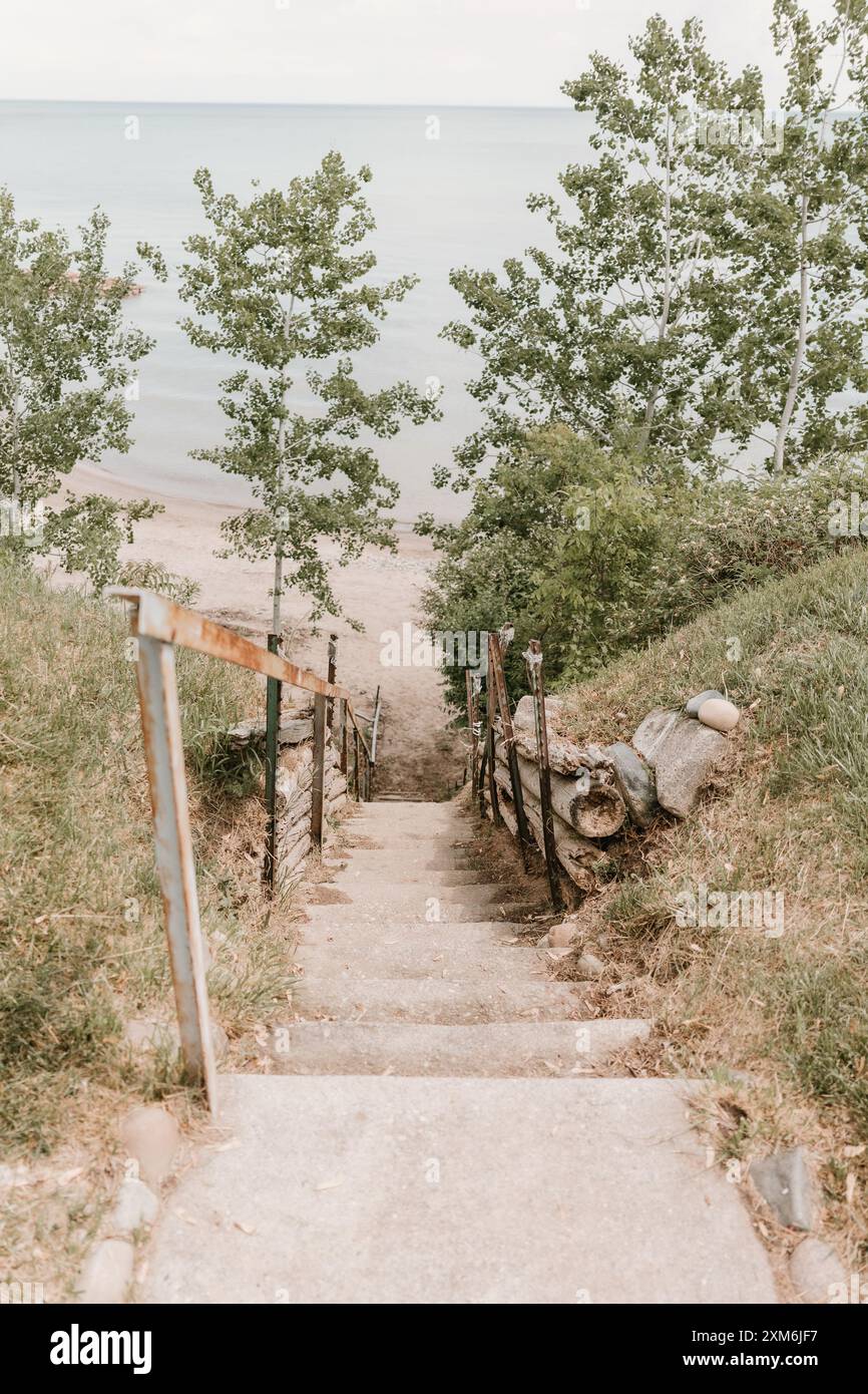 Beach pathway concrete pathway hi-res stock photography and images - Alamy