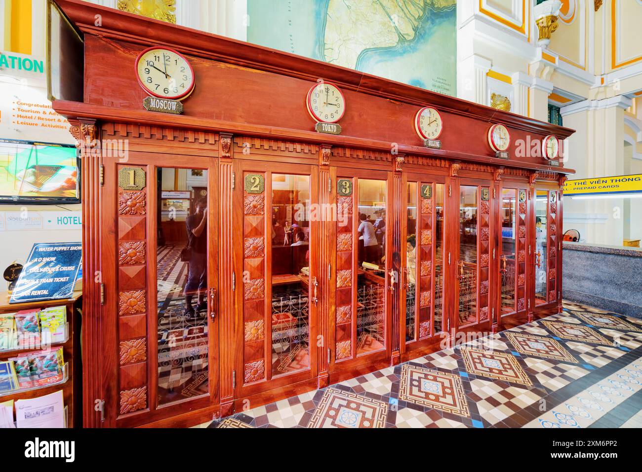 Vintage post office interior hi-res stock photography and images - Alamy