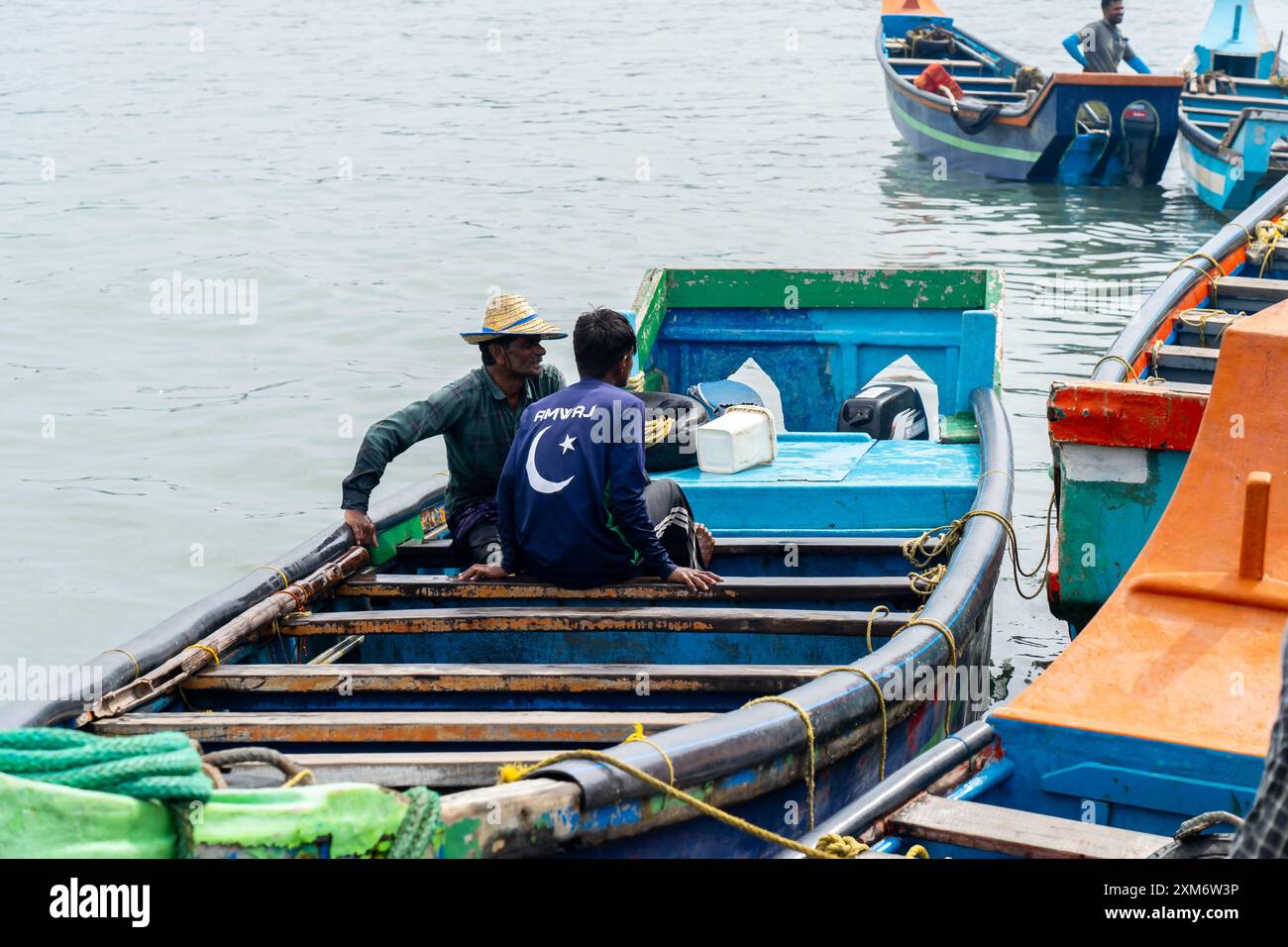 Tanur Fishing Harbor in Tanur Nagaram, the largest Harbor in Malappuram ...