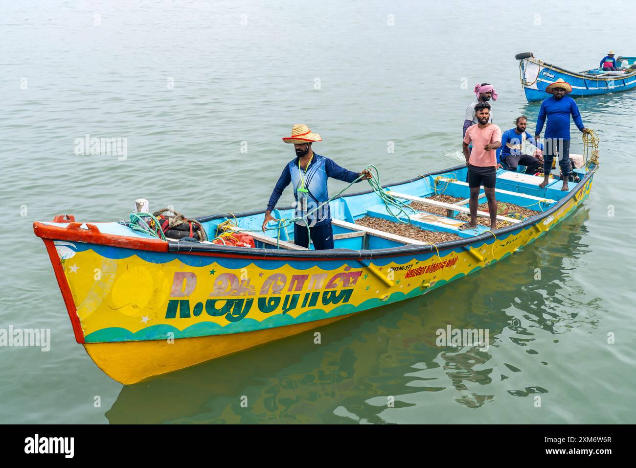 Tanur Fishing Harbor in Tanur Nagaram, the largest Harbor in Malappuram ...