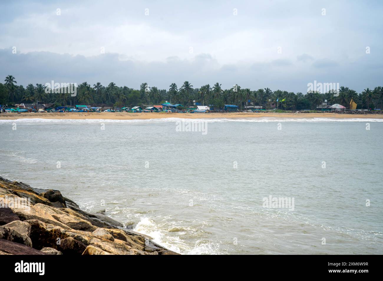 Tanur Fishing Harbor in Tanur Nagaram, the largest Harbor in Malappuram ...