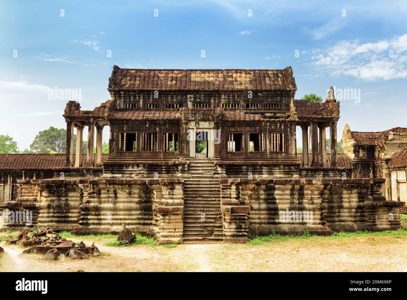 Building and monument in cambodia hi-res stock photography and images ...