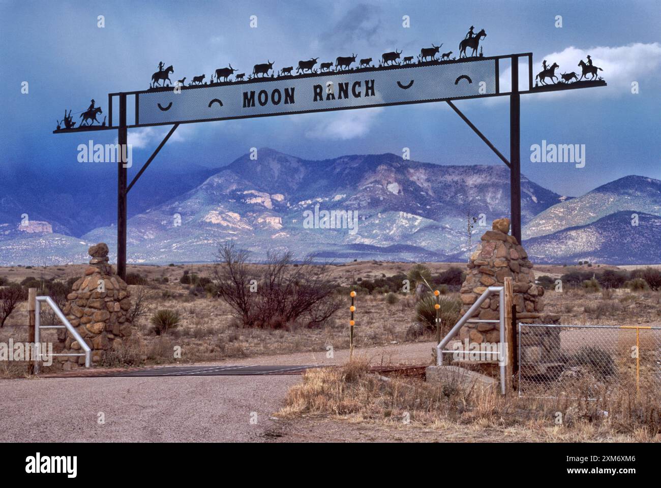 Wrought iron ranch gate near Buckhorn in Grant County, Mogollon ...