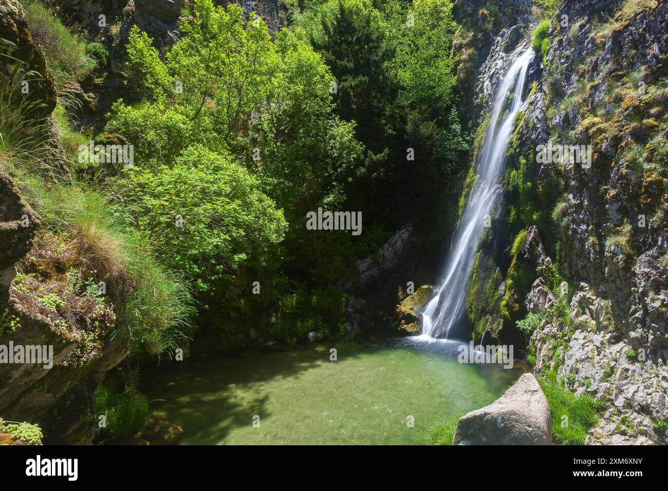 Poco do Inferno waterfall, Serra da estrela, Portugal Stock Photo - Alamy