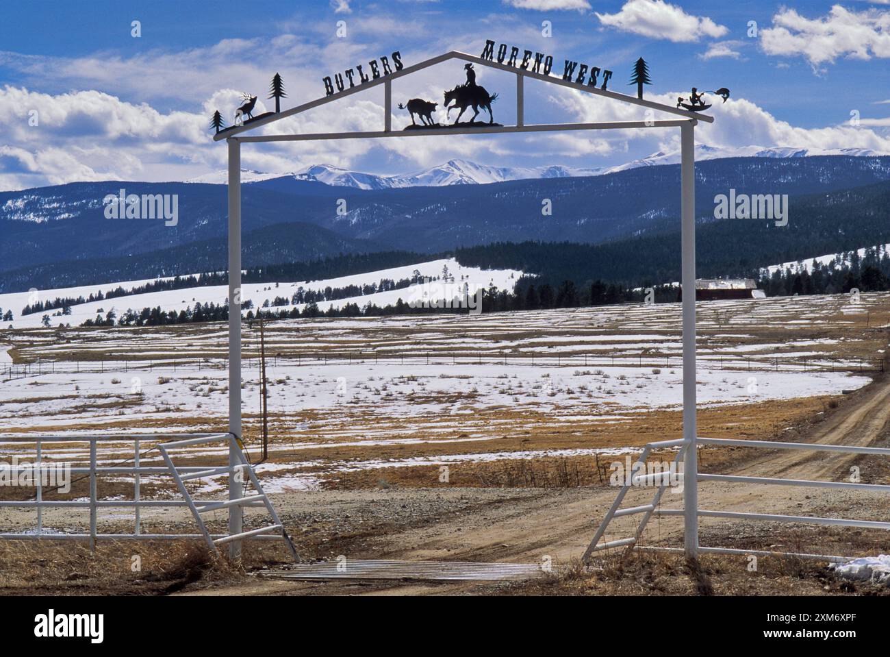 Enchanted circle byway hi-res stock photography and images - Alamy