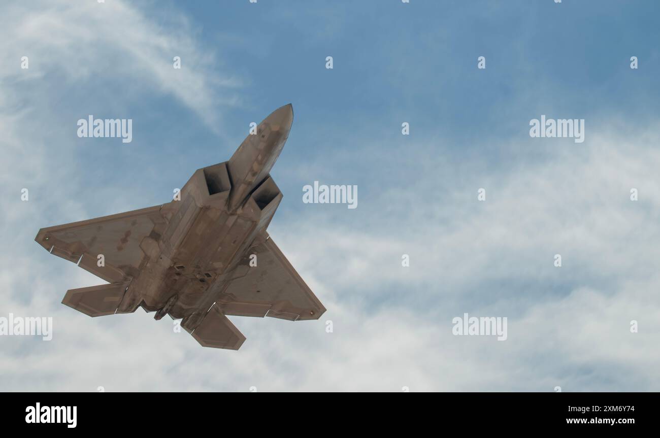 An F-22 Raptor assigned to the 1st Fighter Wing, Joint Base Langley ...