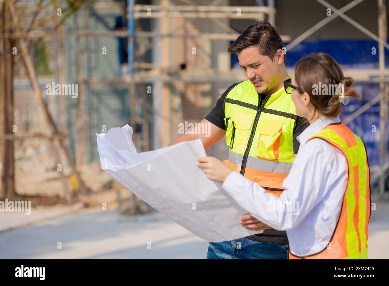 Two men planning outdoor hi-res stock photography and images - Alamy