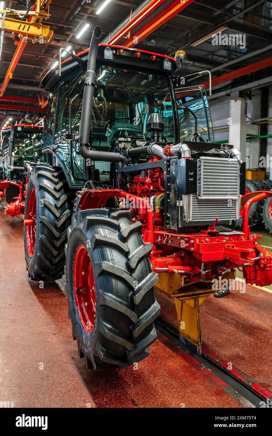 Tractor assembly line hi-res stock photography and images - Alamy