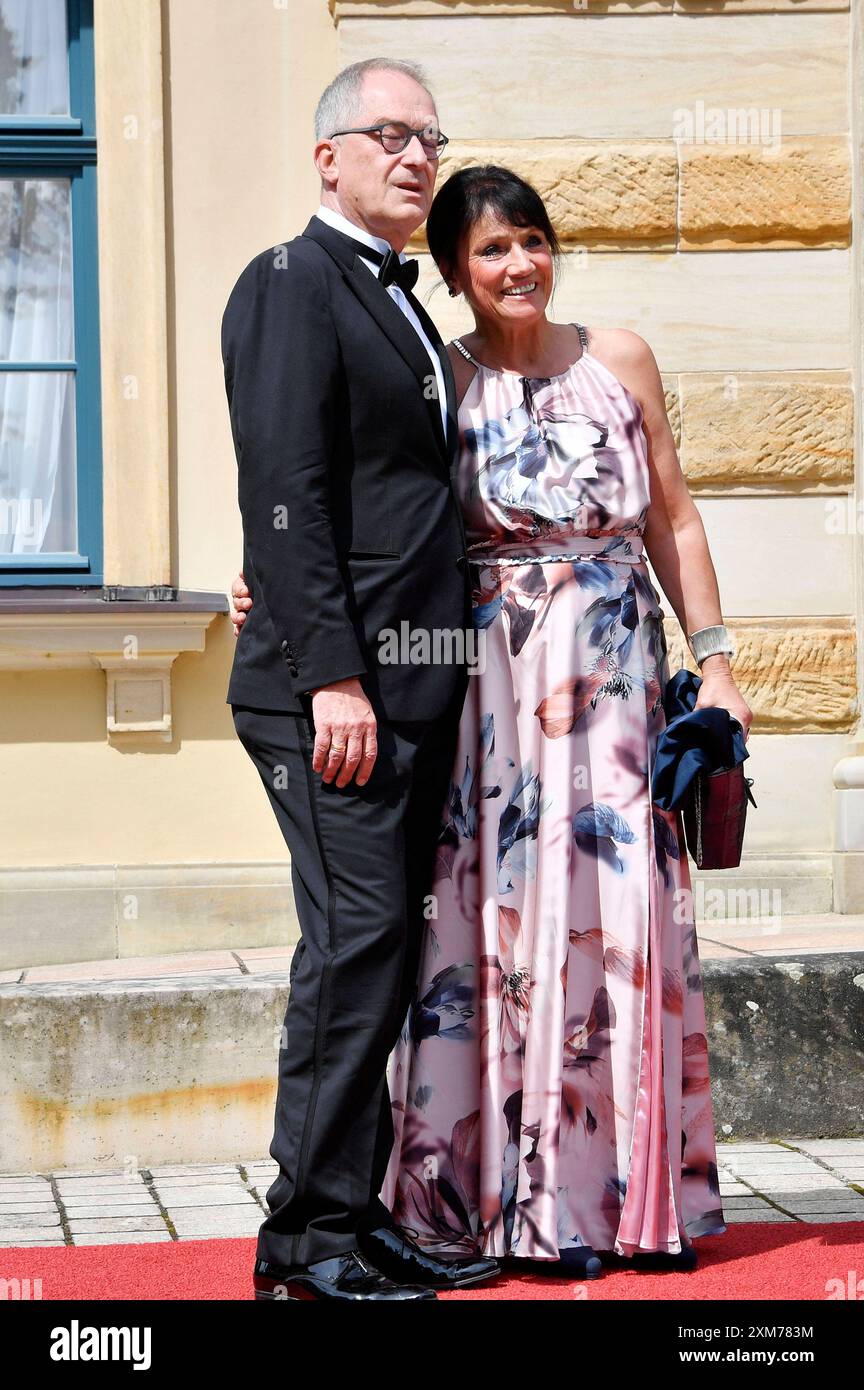 Stefan Leible mit Ehefrau Monika Görtz-Leible bei der Eröffnung der 112 ...
