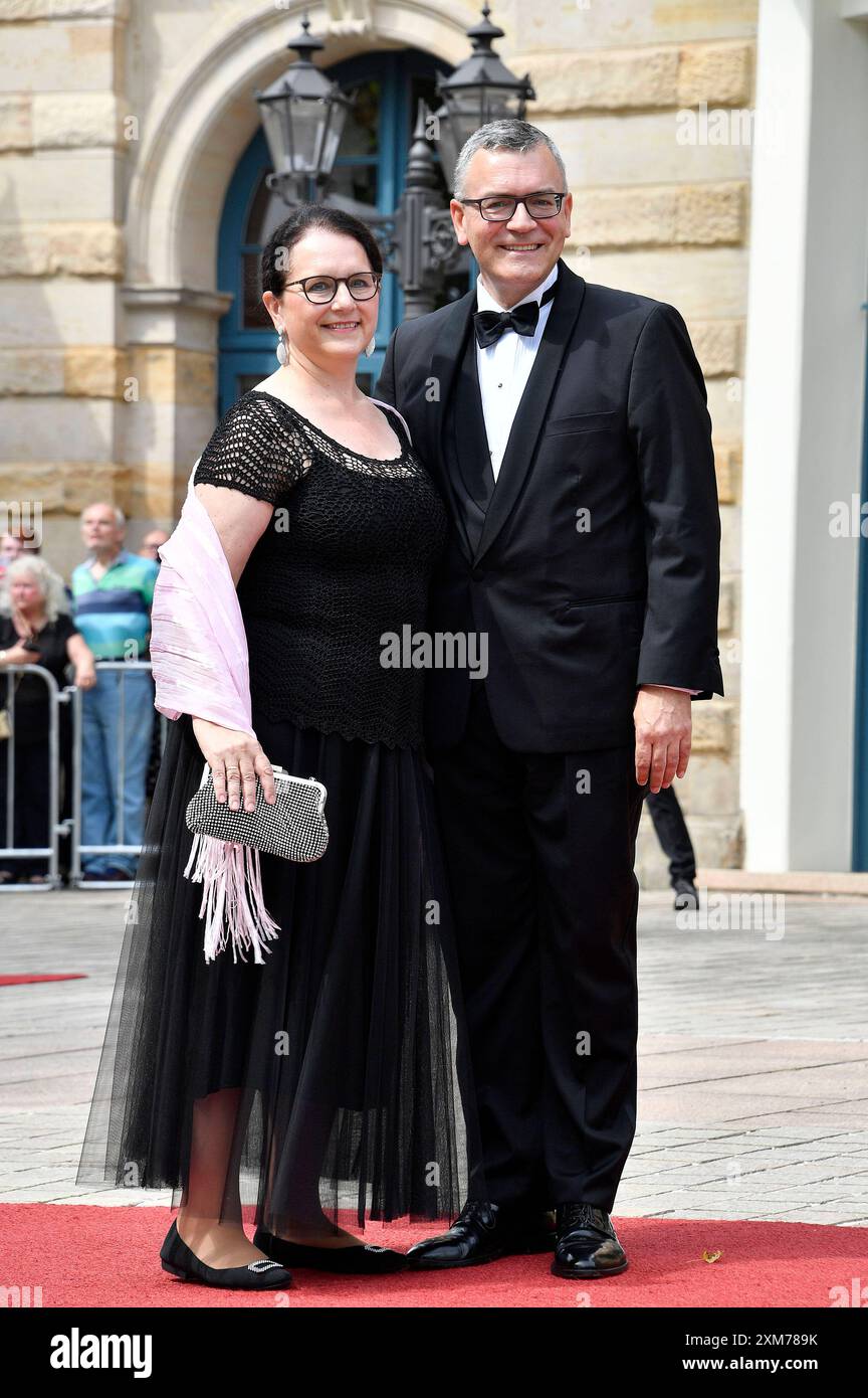 Florian Herrmann mit Ehefrau Renate Herrmann bei der Eröffnung der 112 ...