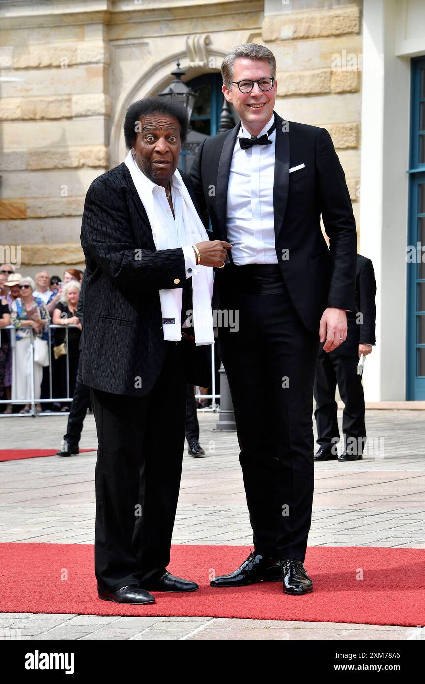 Roberto Blanco und Markus Blume bei der Eröffnung der 112. Richard ...