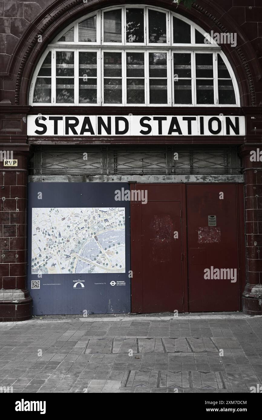 Abandoned underground london strand hi-res stock photography and images ...