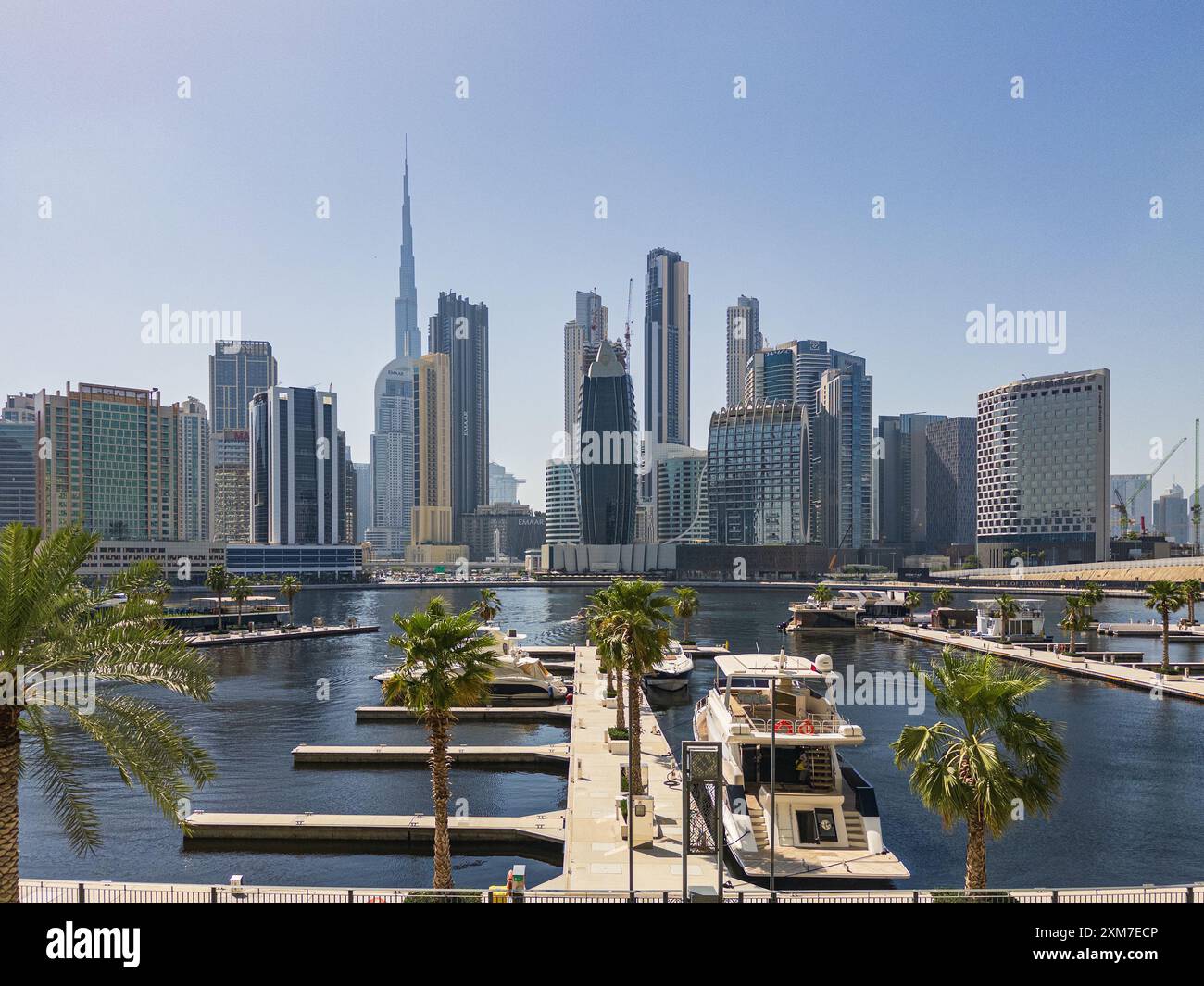View of Dubai skyline including the Burj Khalifa, the world's tallest ...