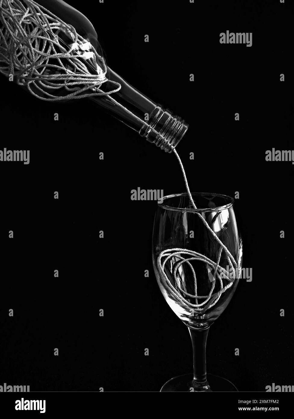 String it out Stock Photo - Alamy