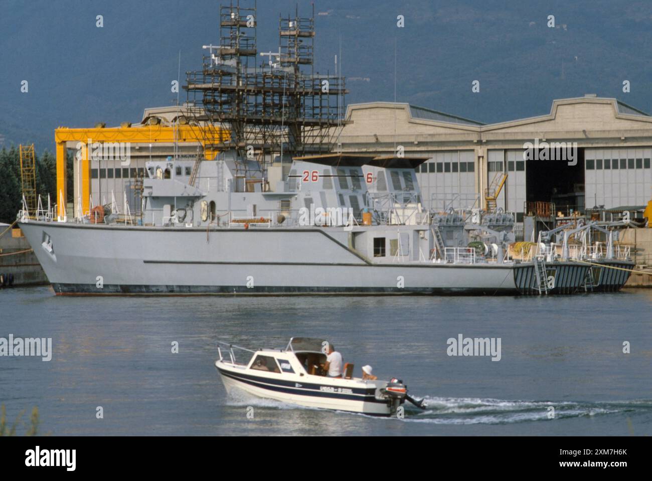 - shipyards Intermarine in Sarzana (La Spezia), production of boats ...