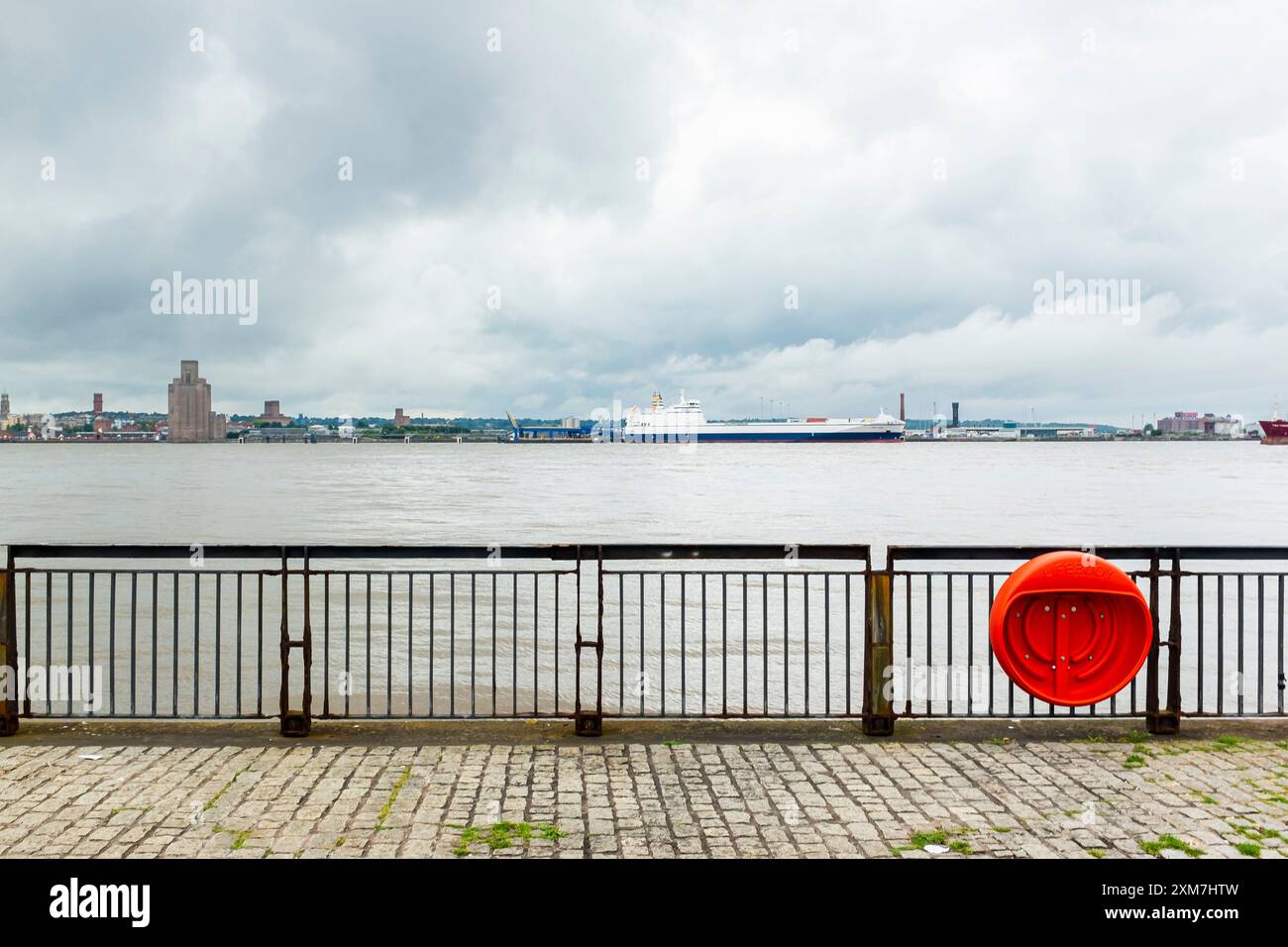 The iconic River Mersey with Birkenhead in the background Stock Photo ...