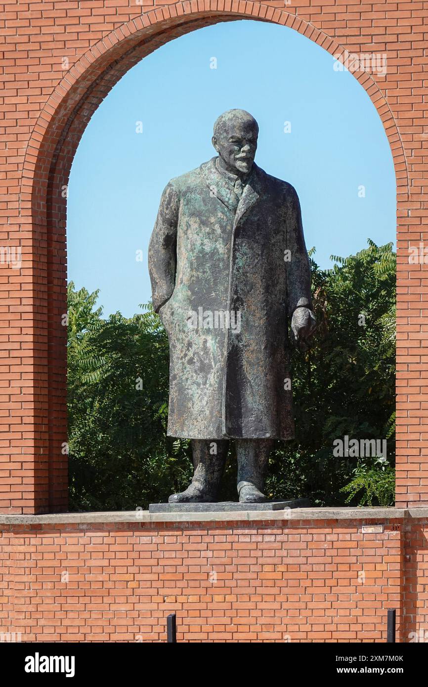 Hungary, Budapest, Lenin statue in Memento Park. Szoborpark or Memento ...