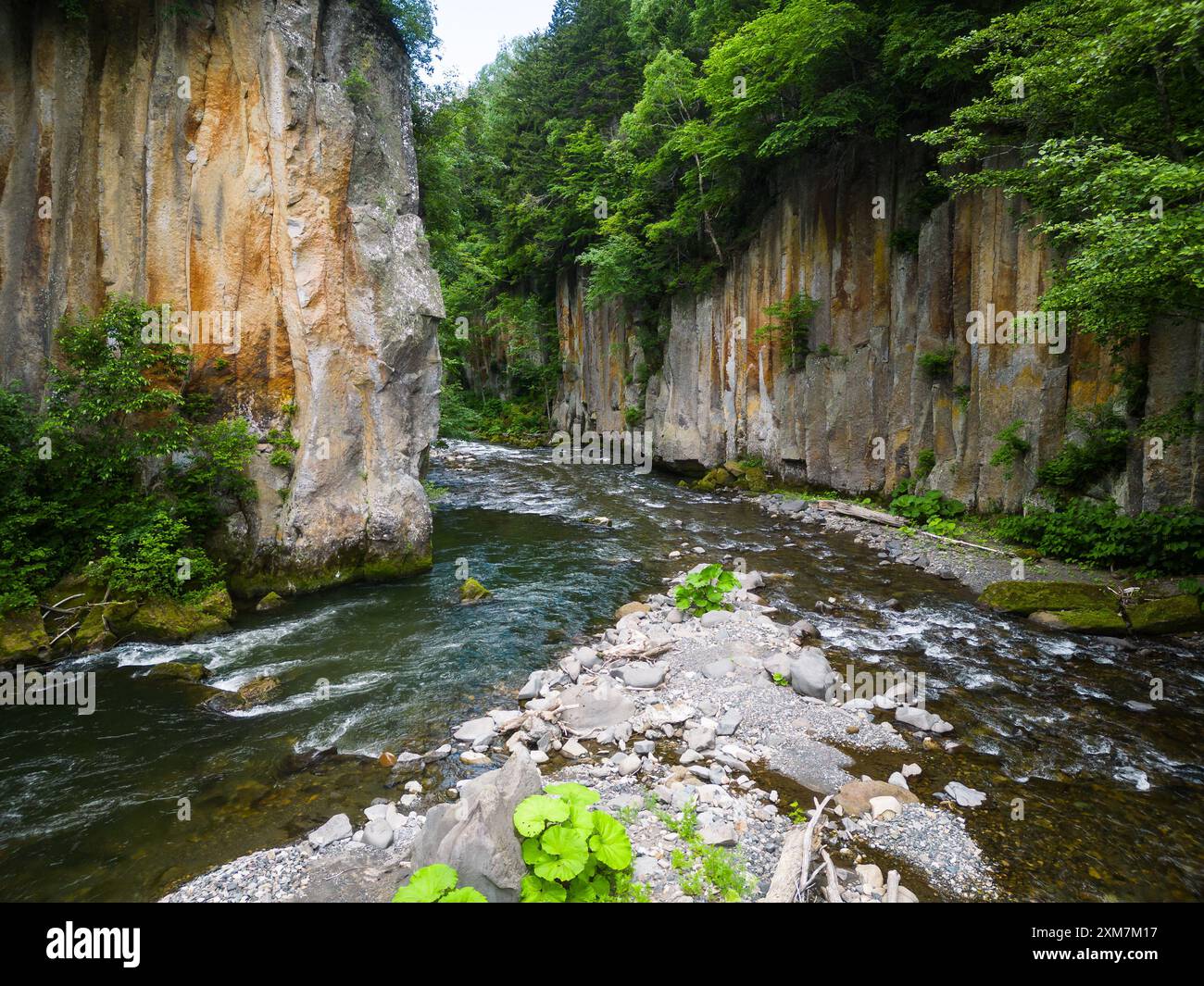Hokkaido, Japan: The Sounkyo gorge near the Asahikawa mountain in the ...