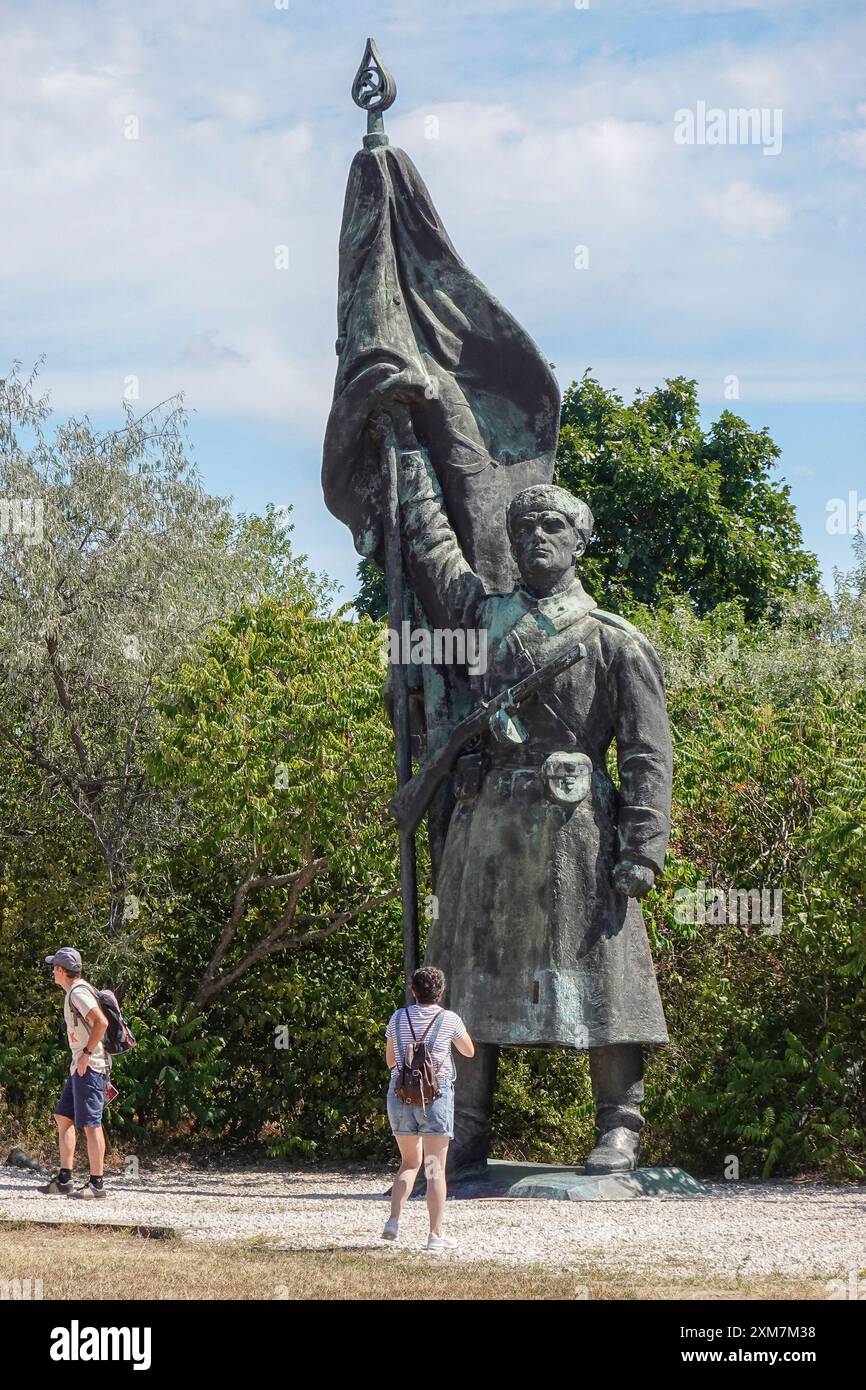 Hungary, Budapest, Red army soldier statue in Memento Park. Szoborpark ...