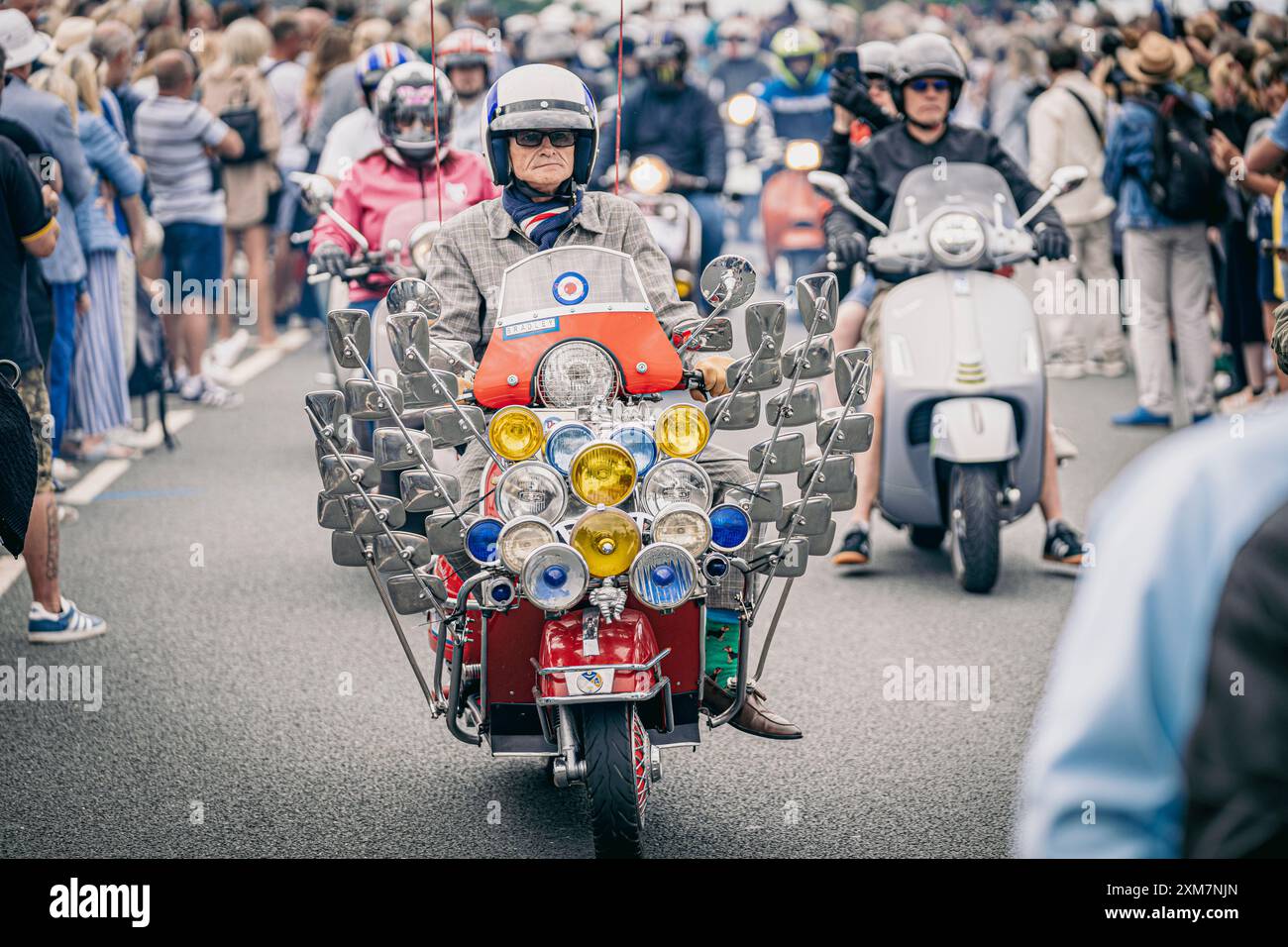 Isle of Wight Scooter Rally, Mods on Lambretta and Vespa motorbikes ...