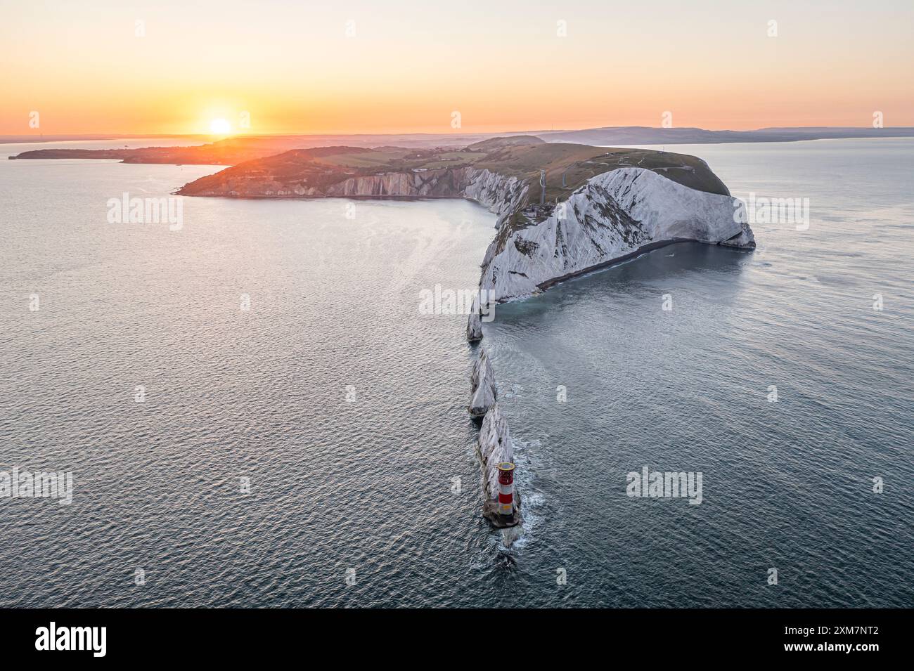 The needles isle of wight sunset hi-res stock photography and images ...