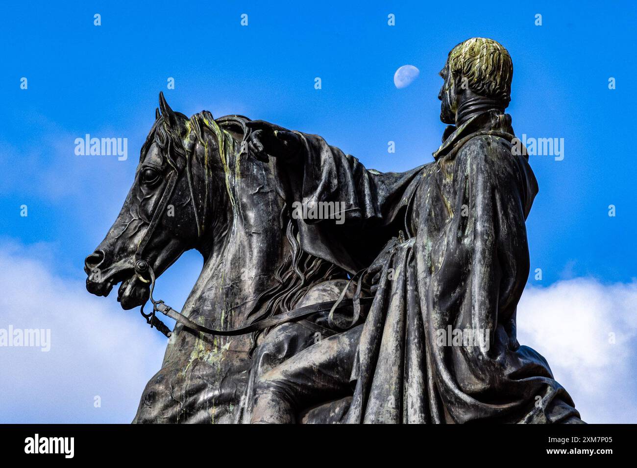 Edinburgh, United Kingdom. 26 July, 2024 Pictured: The statue of the ...
