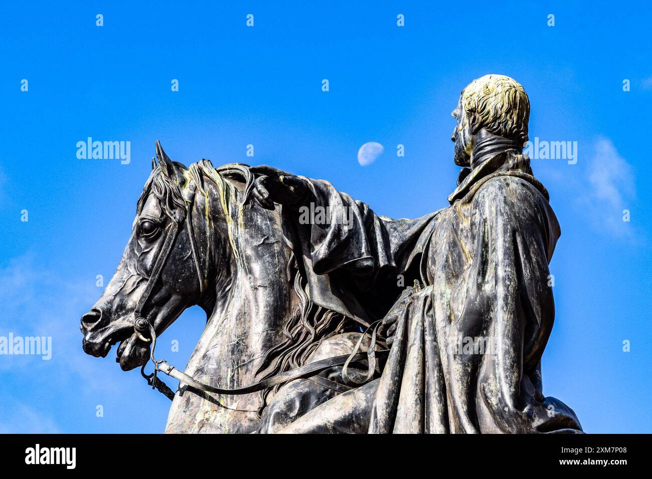 Edinburgh, United Kingdom. 26 July, 2024 Pictured: The statue of the ...