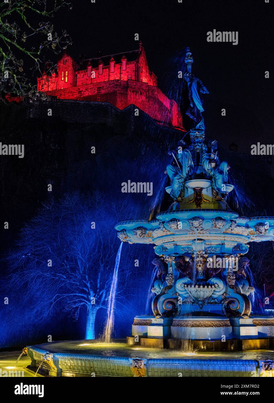 Edinburgh Castle at night Stock Photo - Alamy