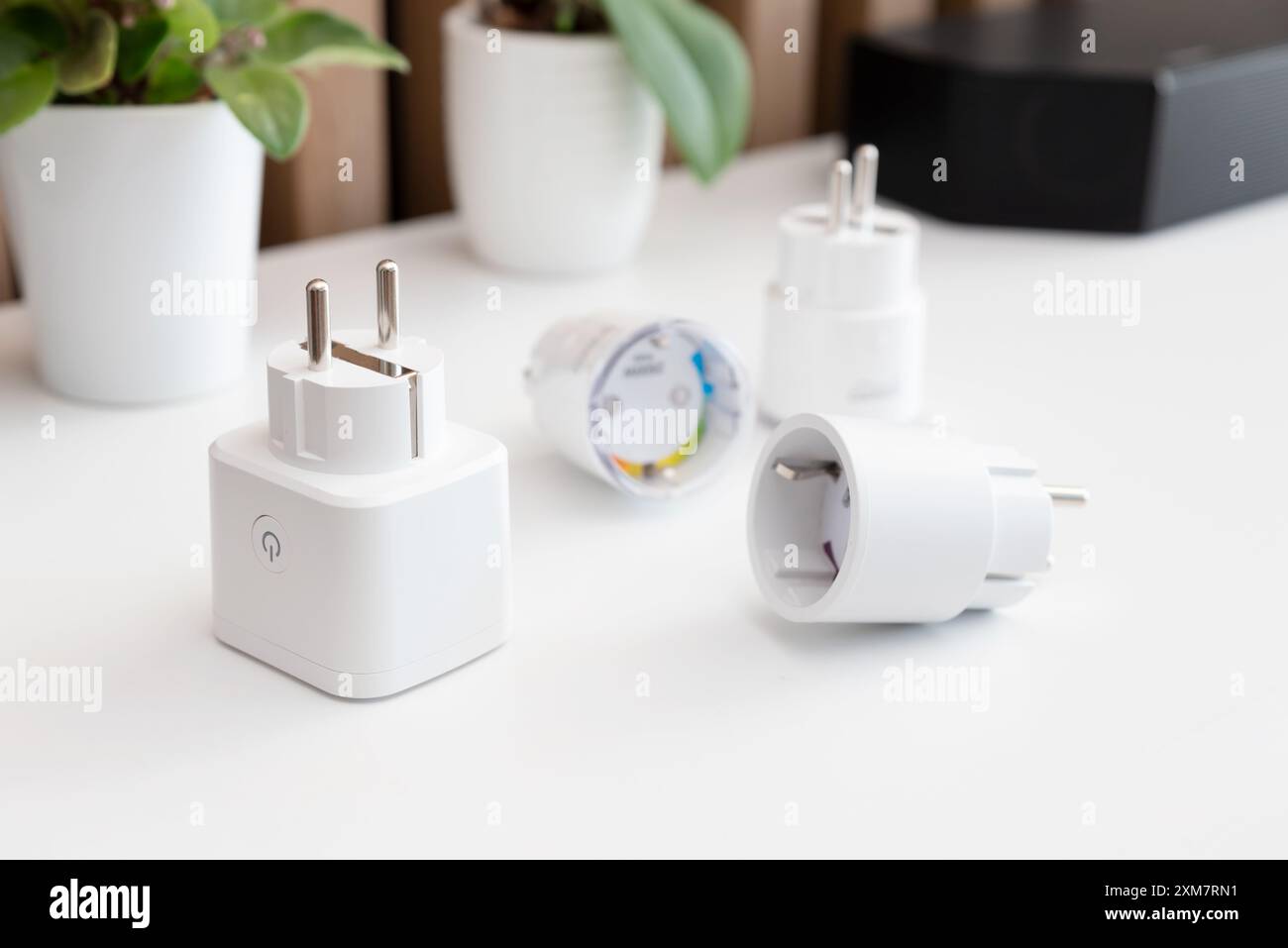 Smart wi fi plug hi-res stock photography and images - Alamy