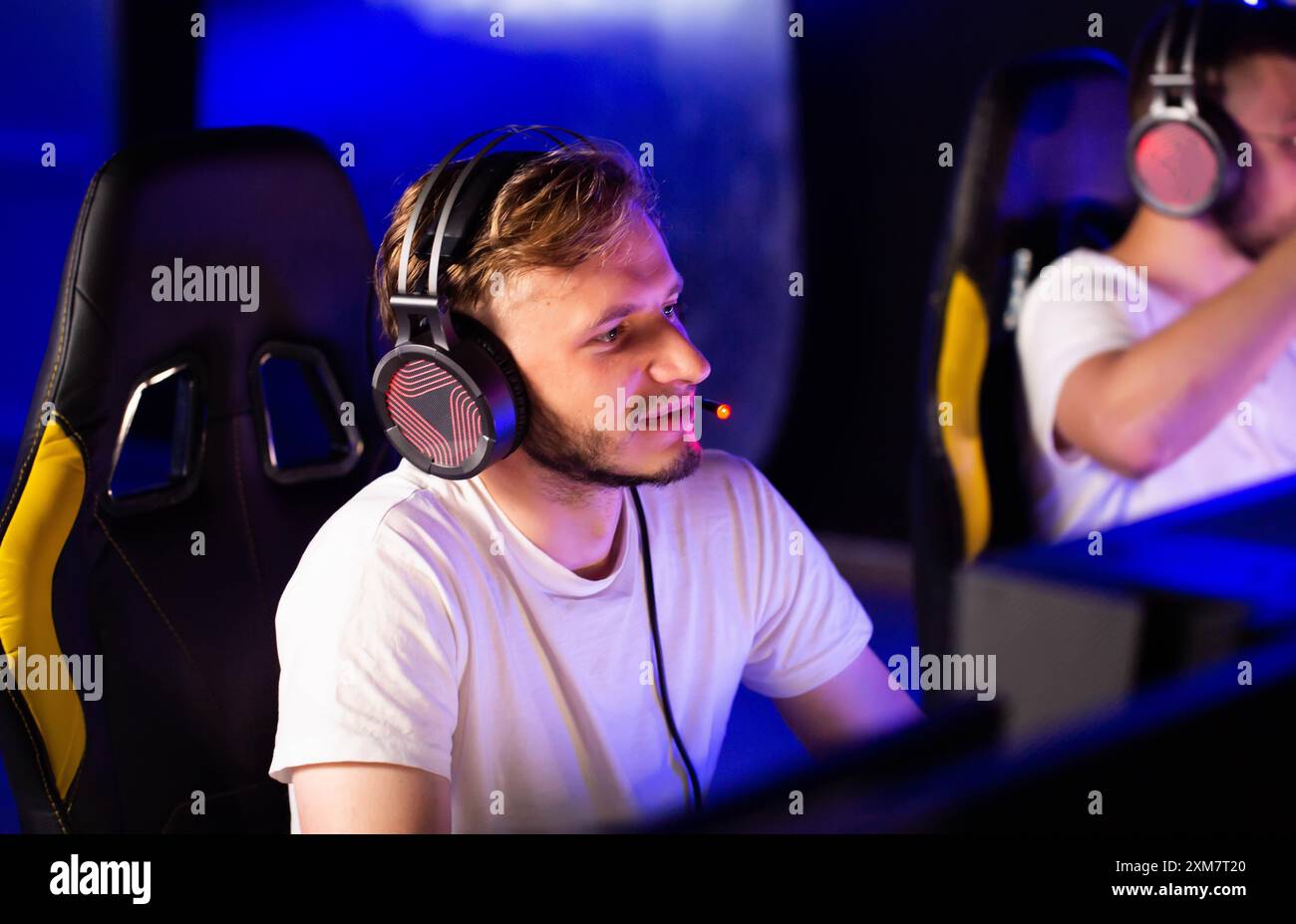 Real time strategy hi-res stock photography and images - Alamy