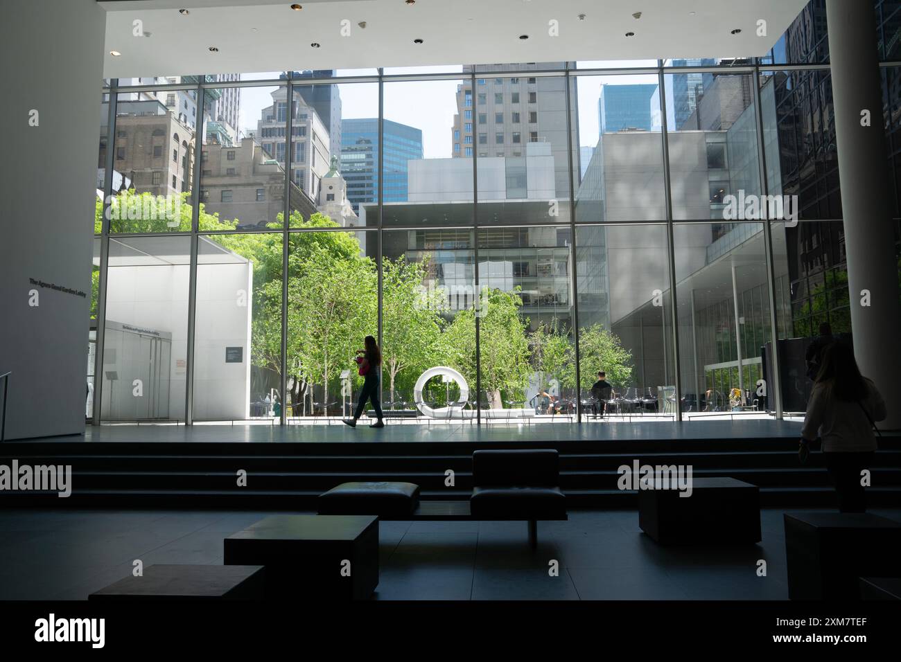 Moma sculpture garden hi-res stock photography and images - Alamy