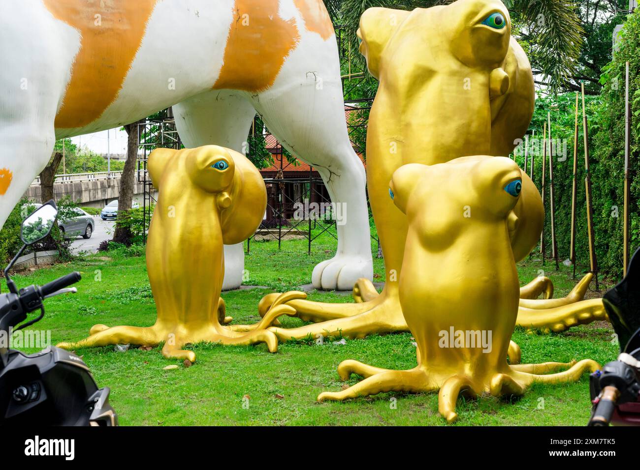 ChangChui Plane Market in Thonburi/Bangkok Stock Photo - Alamy
