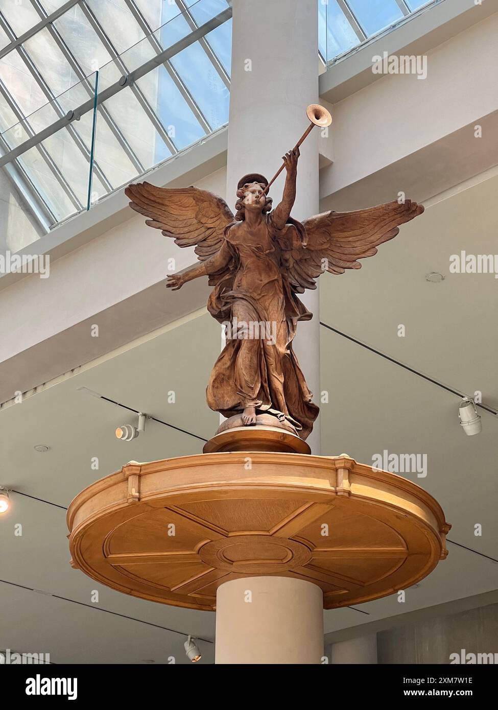 American art wing metropolitan hi-res stock photography and images - Alamy